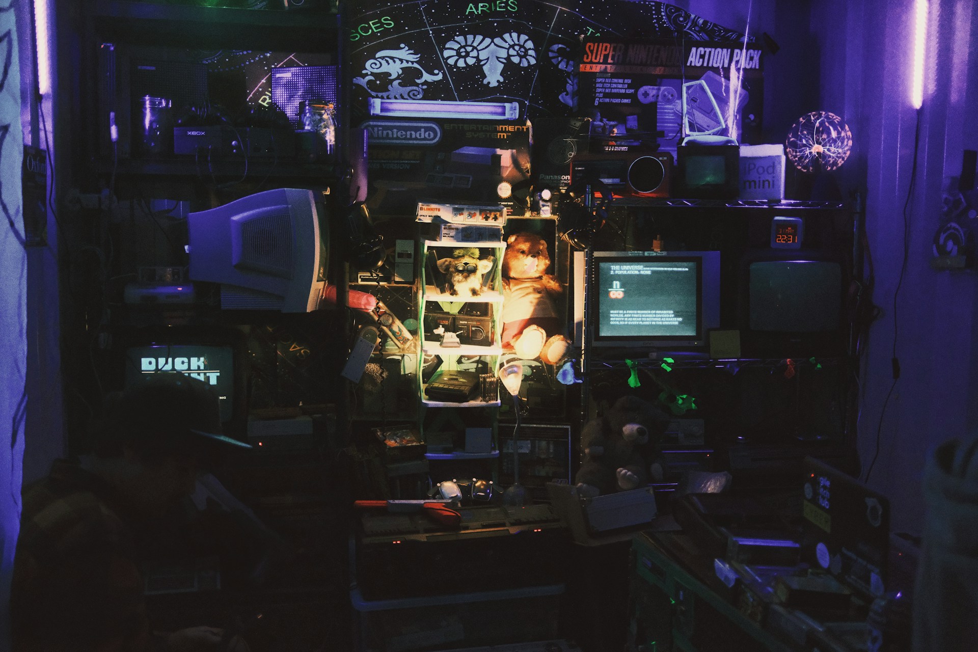 Building Connection in the Digital Age: Experts on Community, Health ...